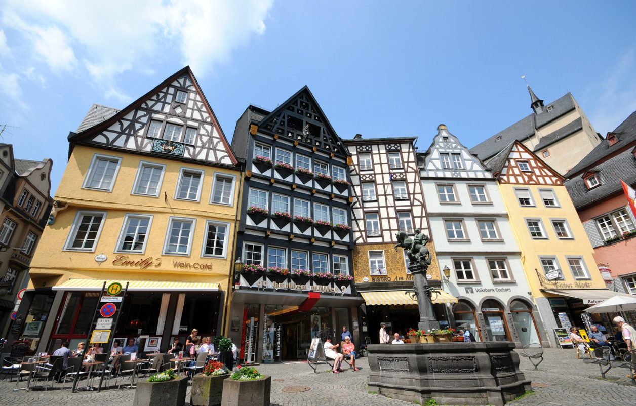 Descubre la encantadora ciudad medieval de Cochem en Alemania este 2024 ...
