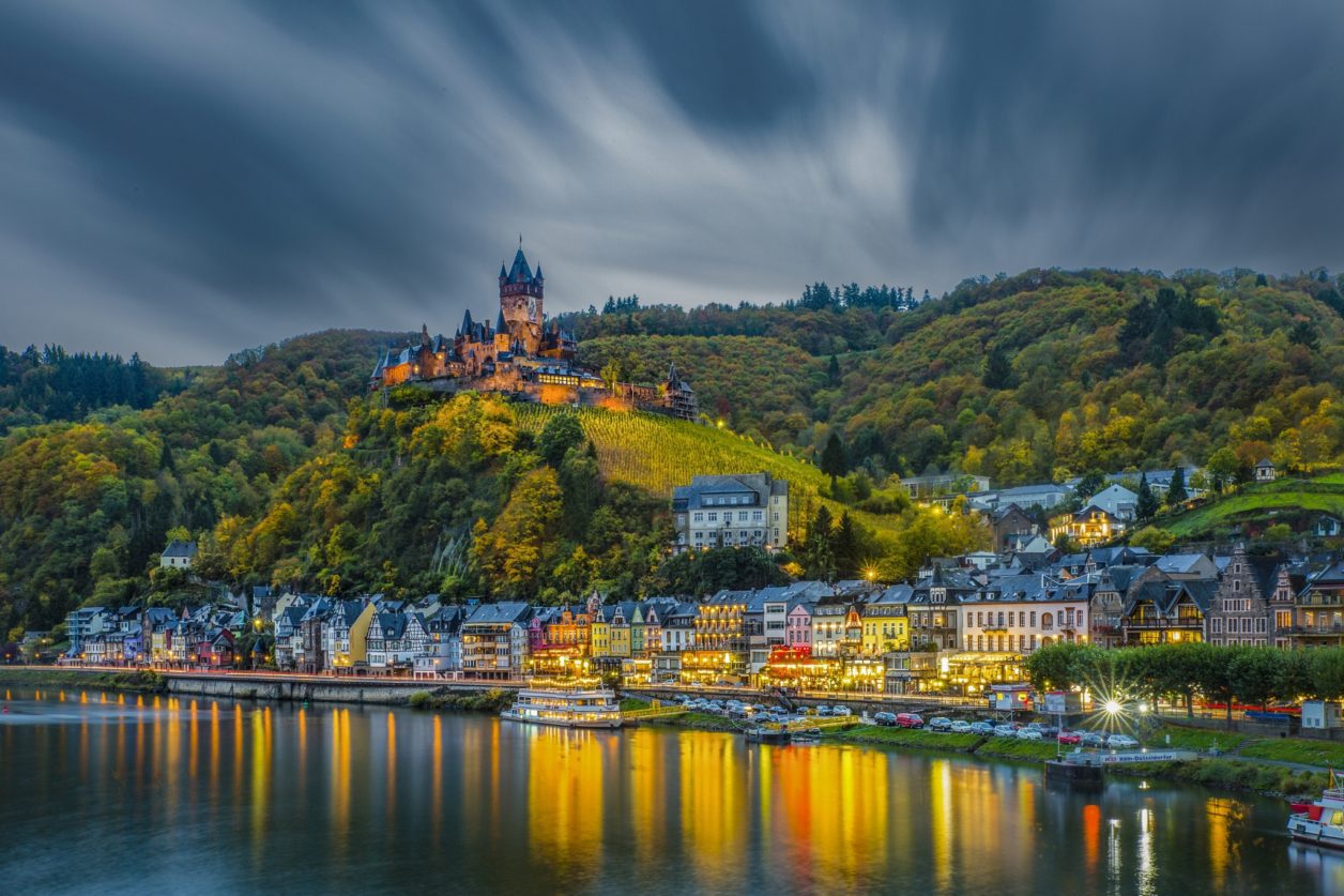 Descubre la encantadora ciudad medieval de Cochem en Alemania este 2023 ...